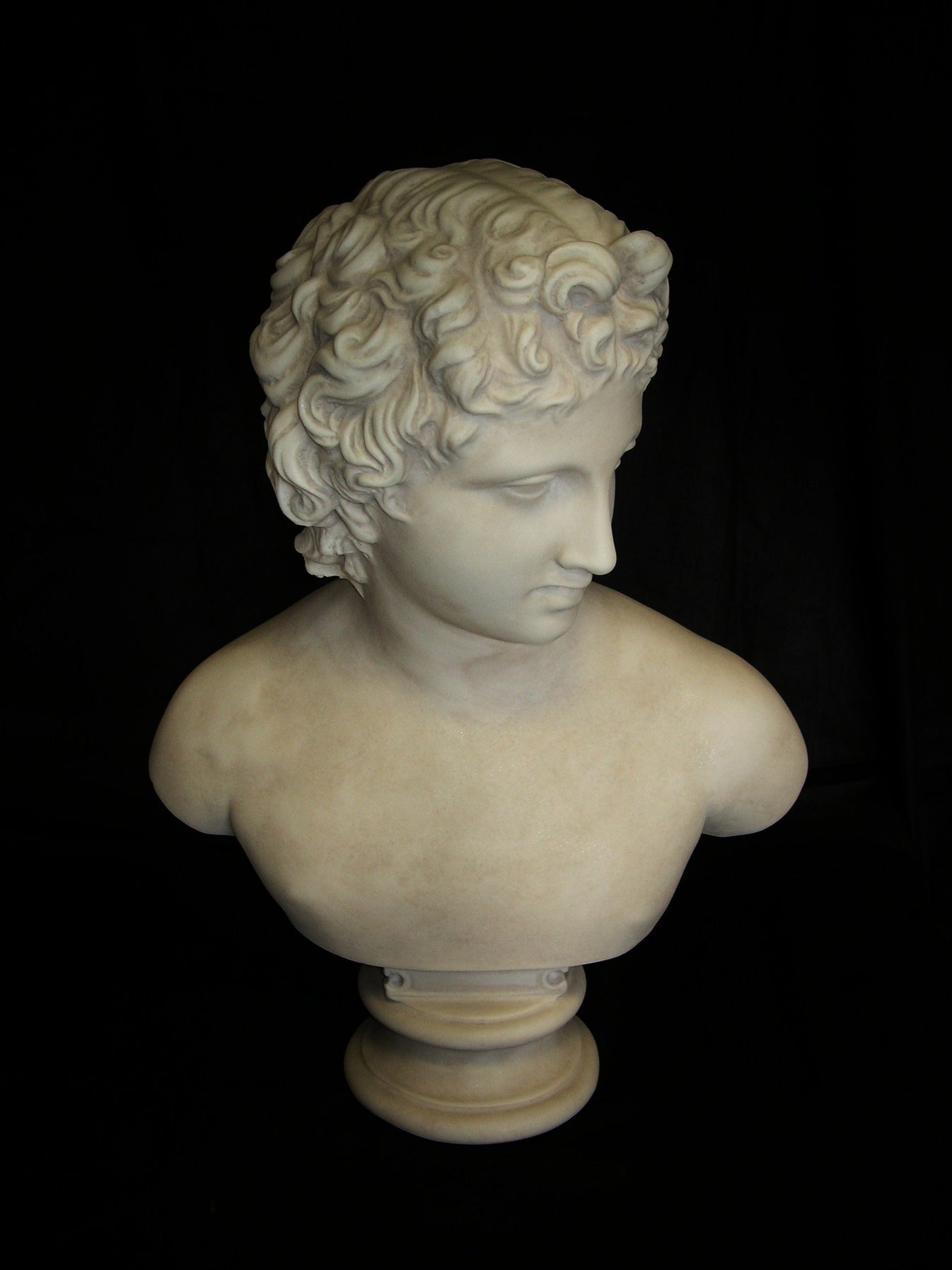 Roman youth – Sculptured Arts Studio