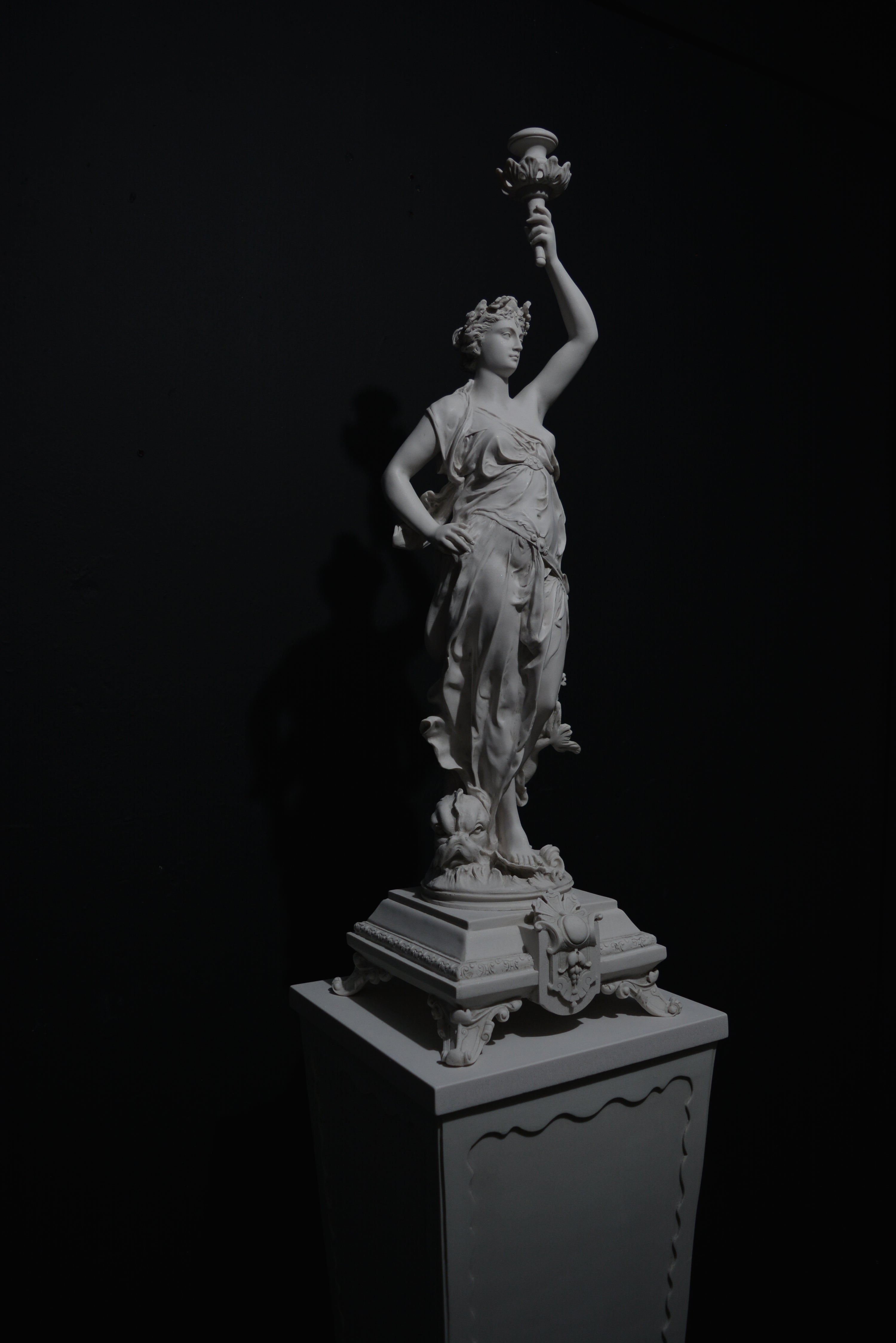 Classical lady With Candle Mount – Sculptured Arts Studio